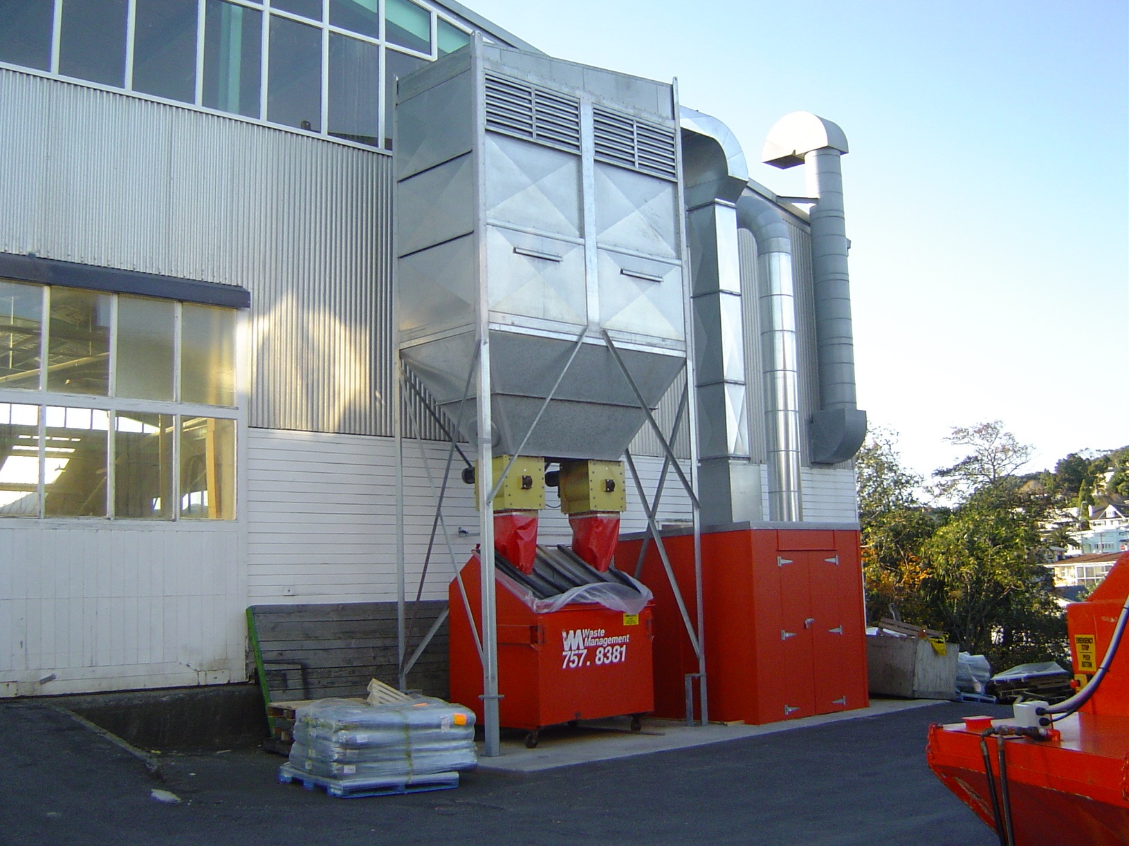 Baghouse dust collectors, standard or custom design - Windsor